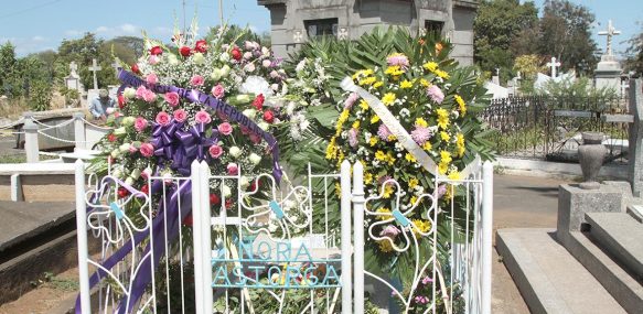 Conmemoran 34 Aniversario del Tránsito a la Inmortalidad de la Heroína ...