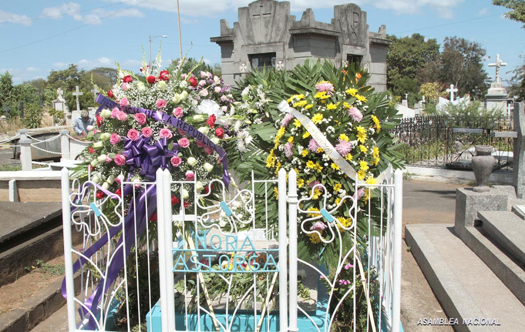 Conmemoran 34 Aniversario del Tránsito a la Inmortalidad de la Heroína ...